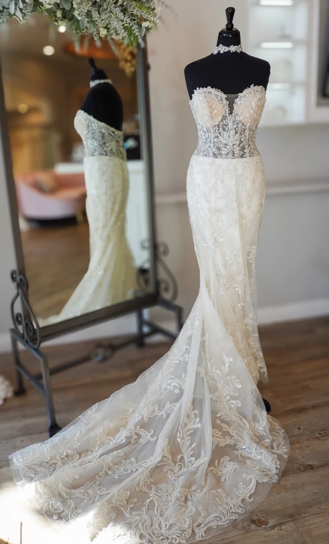 Flagship Exclusives - Vintage | Casablanca Bridal Flagship Store