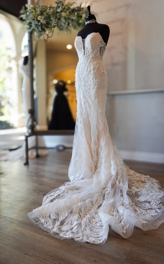 Flagship Exclusives - Nelli | Casablanca Bridal Flagship Store