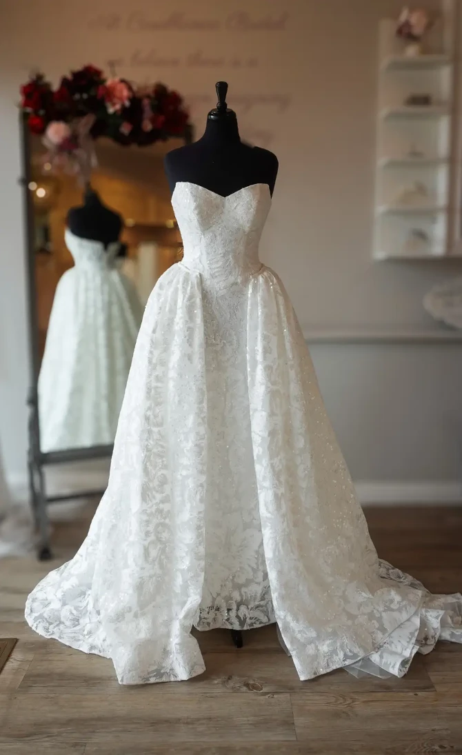 Flagship Exclusives - Leslie | Casablanca Bridal Flagship Store